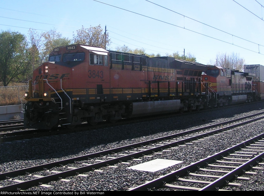 BNSF 3843 Leads North bound intermodal